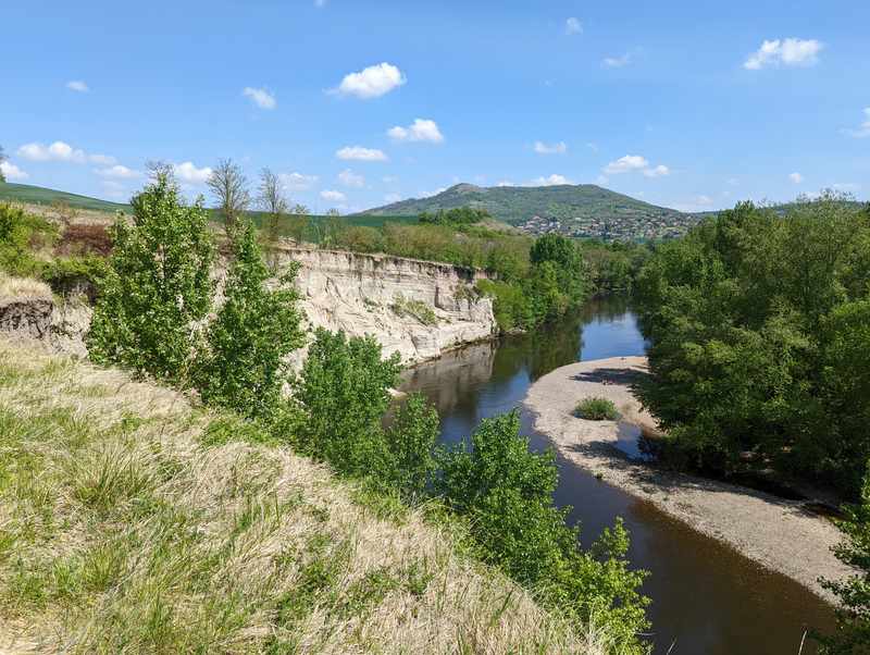 Boucle du plan d'eau de Cournon aux puys de Bane et Anzelle - Wivisites
