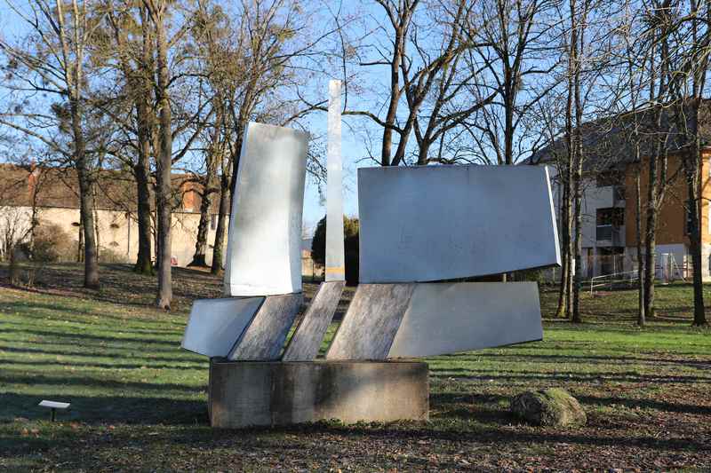 Parcours des sculptures monumentales de Gueugnon - Wivisites