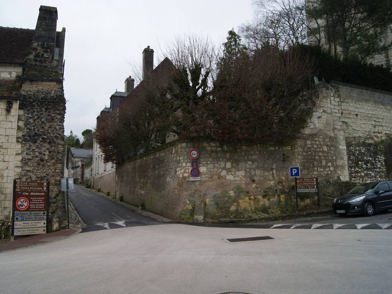 Loches, Promenade des remparts - Wivisites
