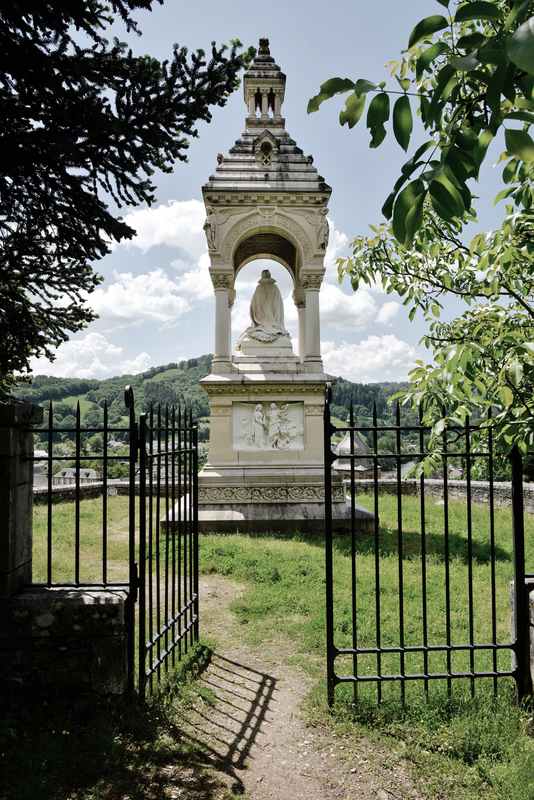 St Geniez d'Olt - Petite cité de caractère - Wivisites